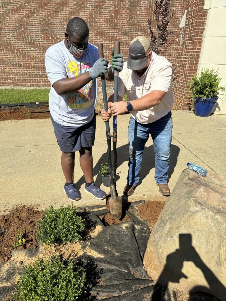 Autaugaville School Welcomes Creation Of Eagles Garden - Elmore-Autauga ...